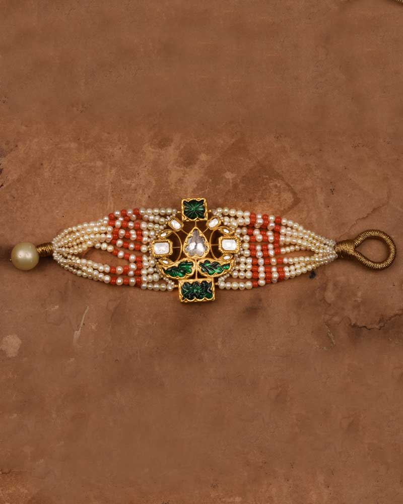 18/24KT GOLD POLKI EMERALD PAUNCHI – Symetree